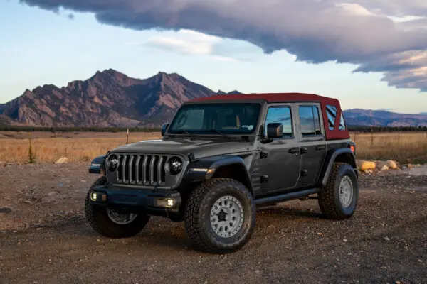 eTop Automatic Electronic Convertible Roof for Jeep and Bronco - Bestop ...